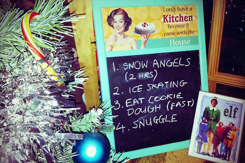 How to: Host your own Elf Movie Night